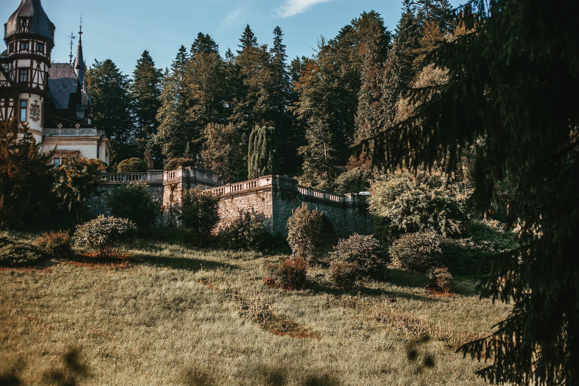 Discover the Peleș Castle in Sinaia, Romania