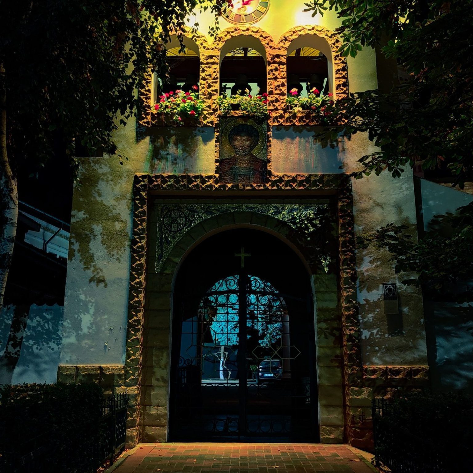 17 Best Things To Do in Bucharest At Night: Don't Miss Out